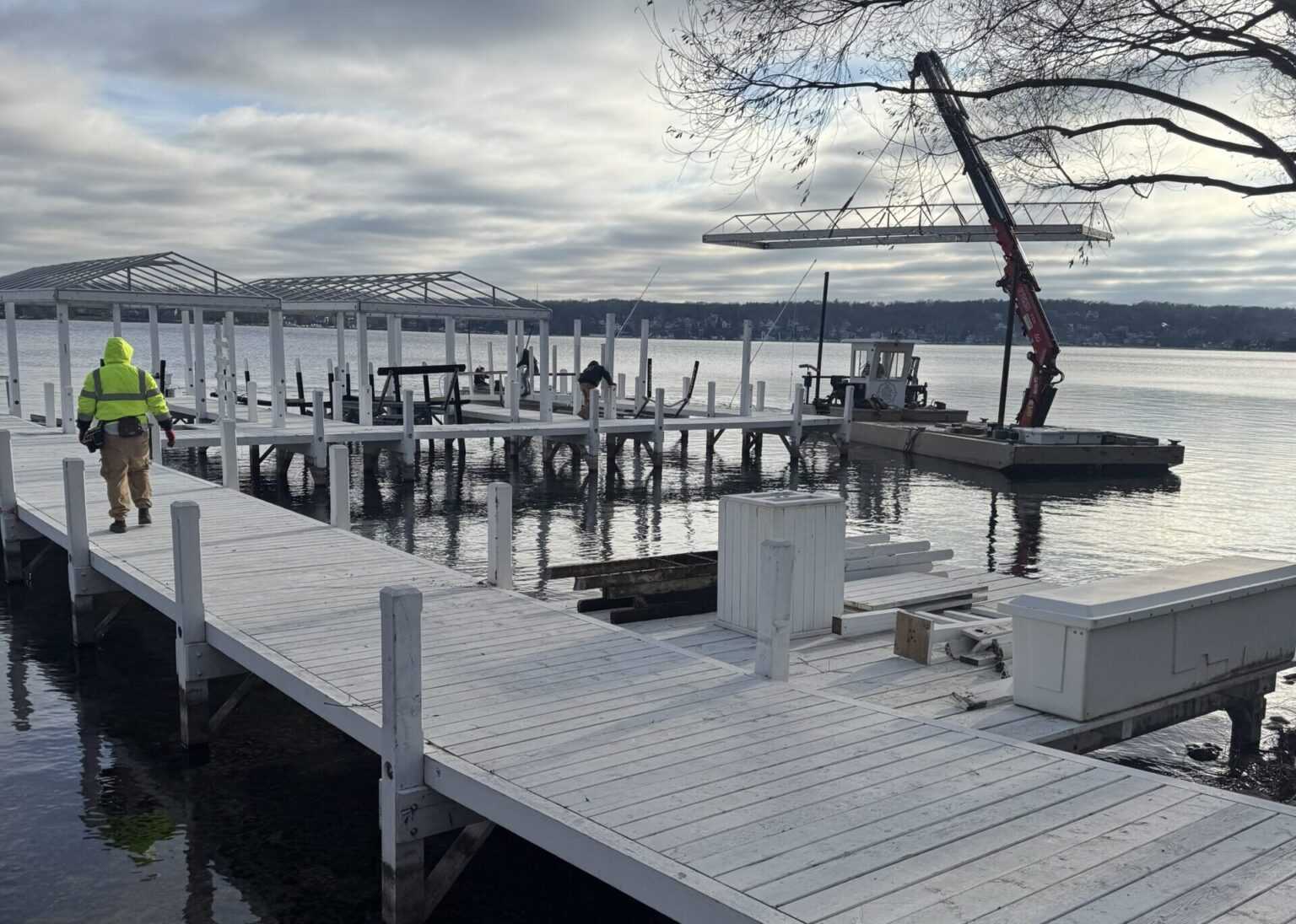 Expert Boat Lift Service & Repair in Lake Geneva | Elite Piers